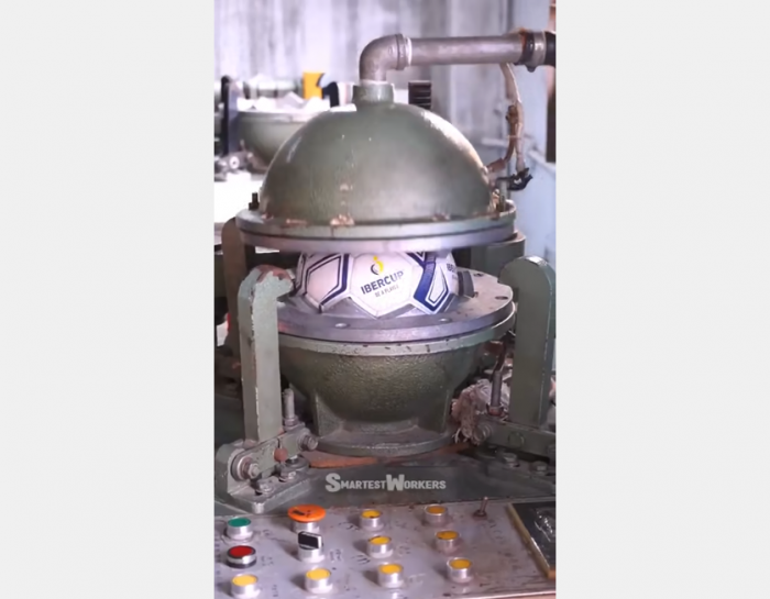 Produkcja piłek - Memy.pl